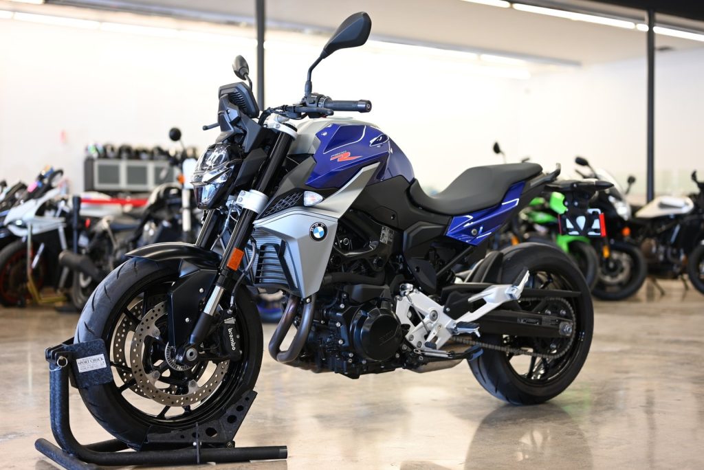 2020 BMW F900R - Onyx Moto